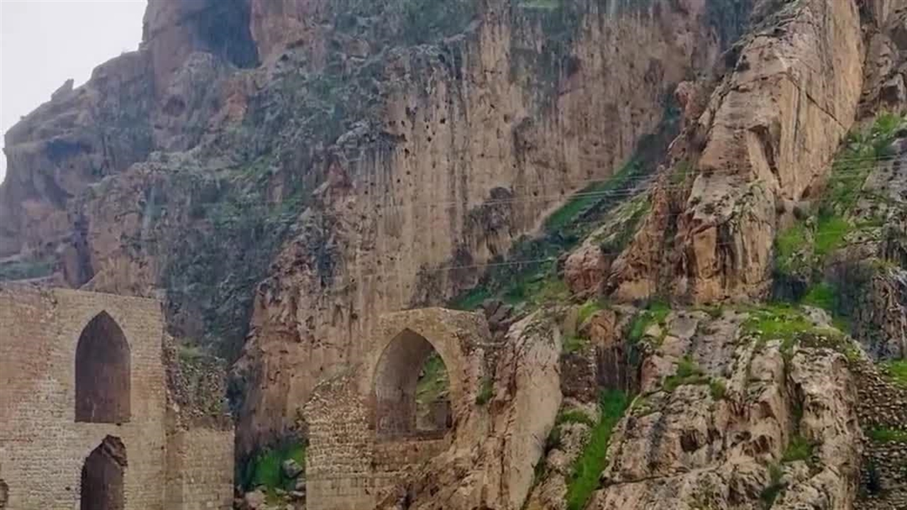 ایران؛ پل تاریخی کِلَهُر واقع در شهرستان معمولان استان لرستان IRAN - نماشا